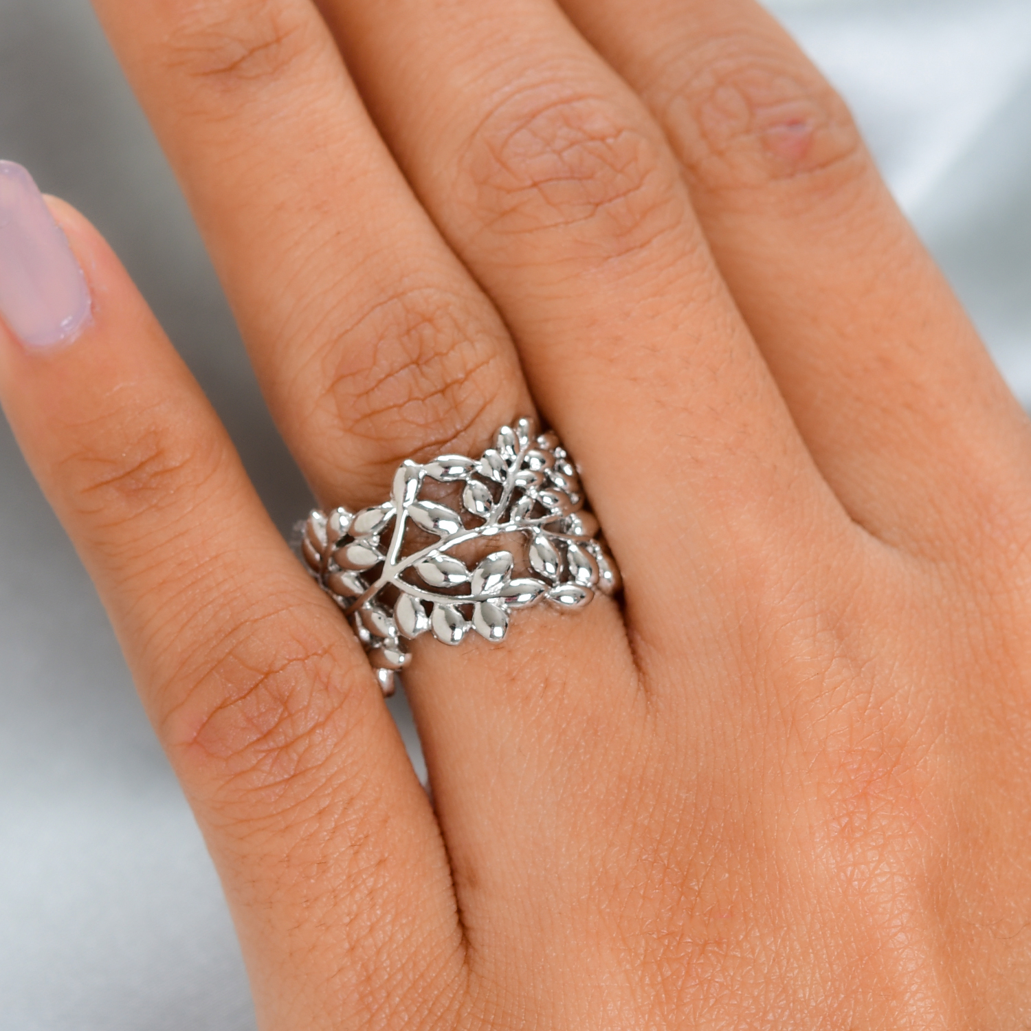 ALLORO platinierter Silber-Ring mit Blattmotiven | SHOPLC